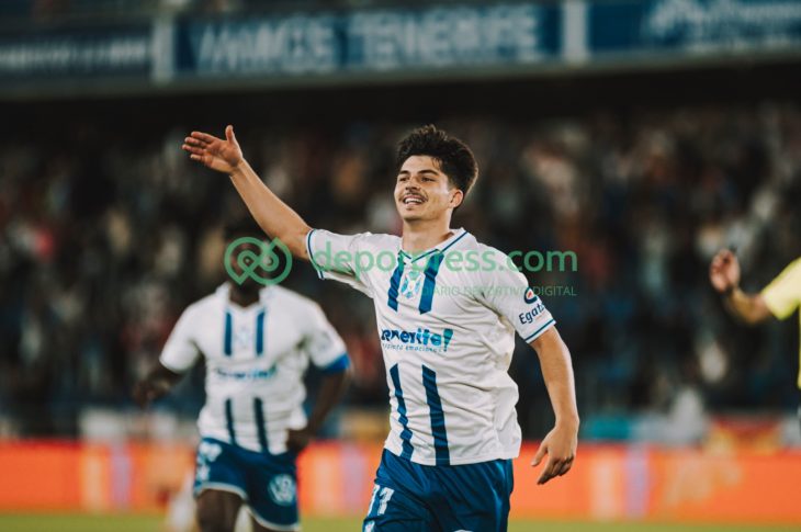 Teto vive "como el que más" el derbi ante la UD - Tinta Amarilla